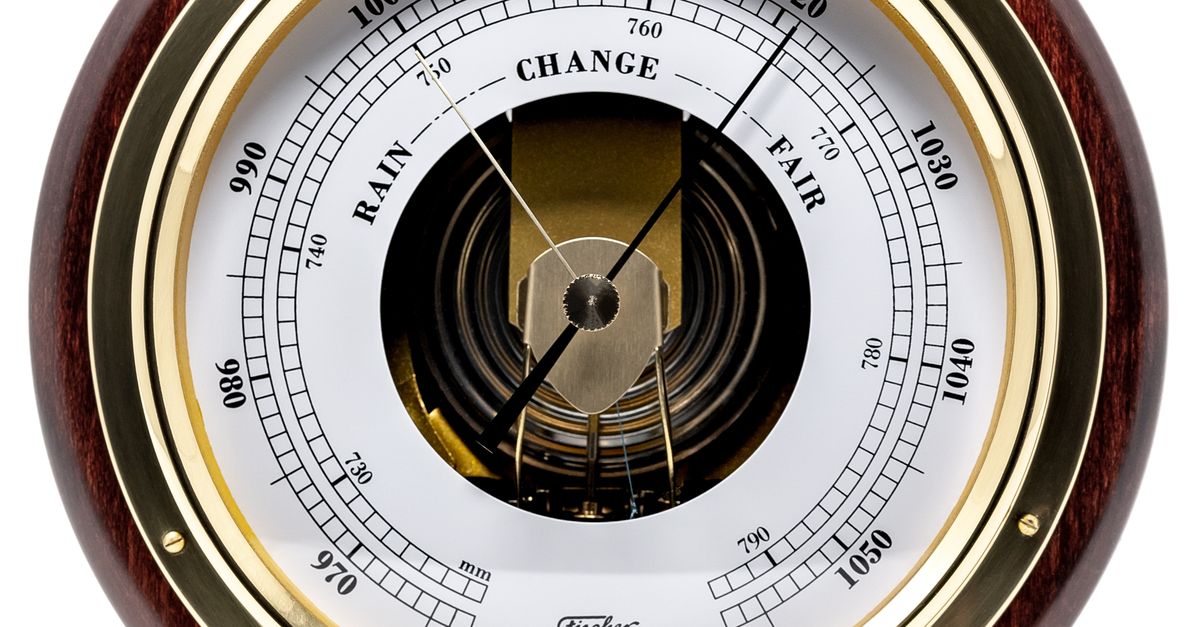 Erstklassiges Barometer aus Messing und Echtholz